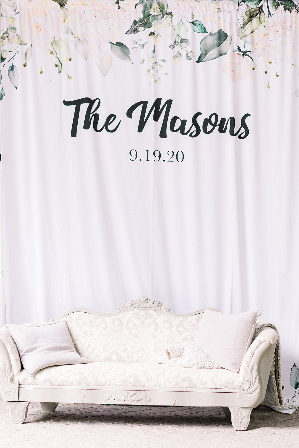 Cute Photo-Booth Ideas for Your Wedding Reception